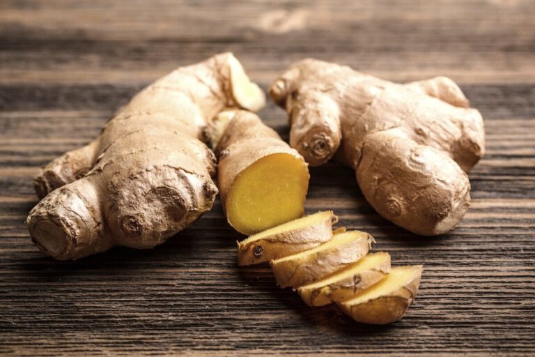 12 Must Have Spices and Herbs