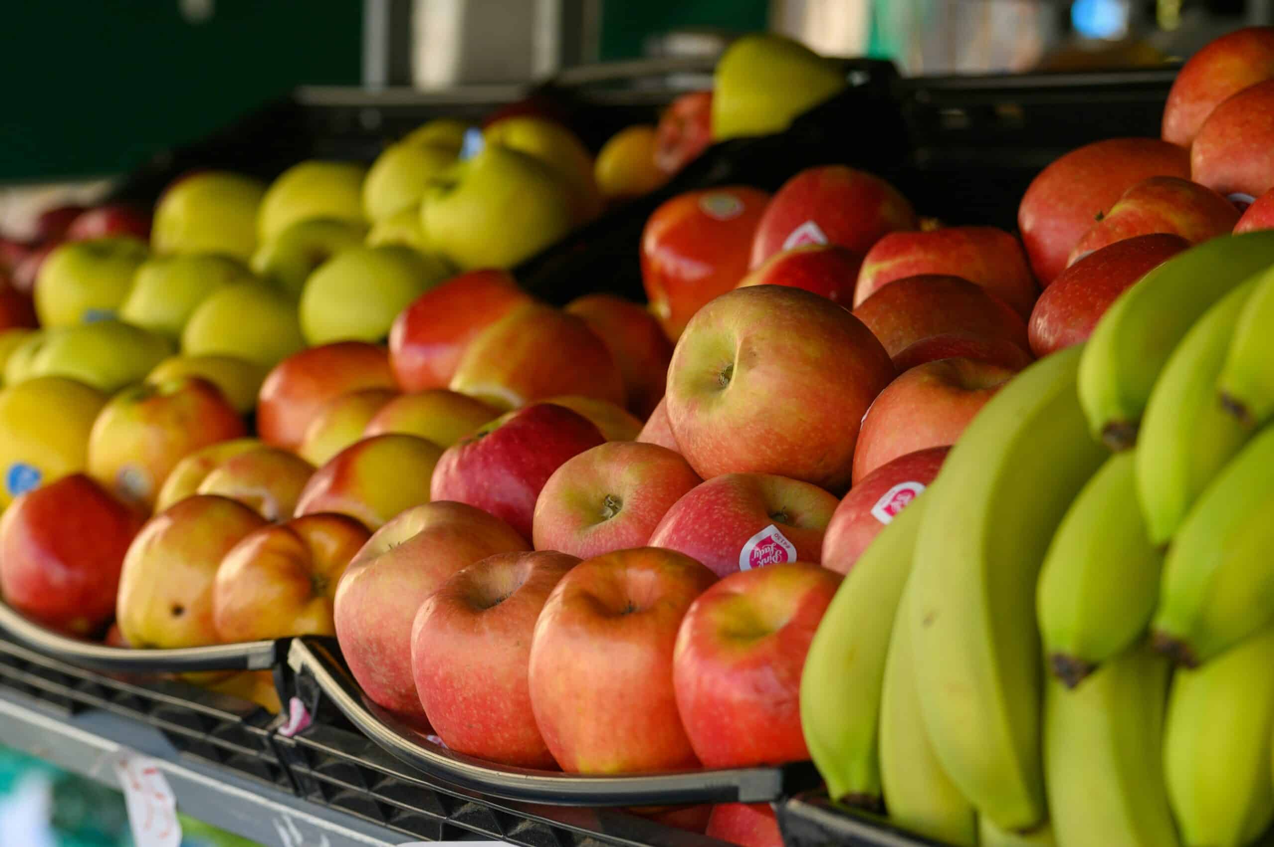 Top 10 Super Fruits to Fuel Aging with Vitality
