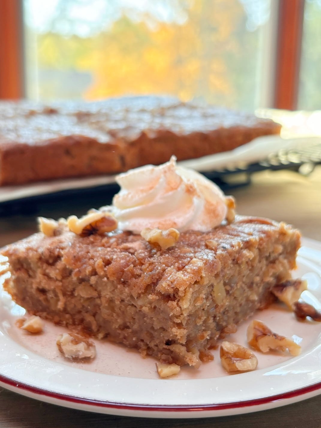 Irresistible Spiced Apple Cake Recipe for a Cozy Autumn
